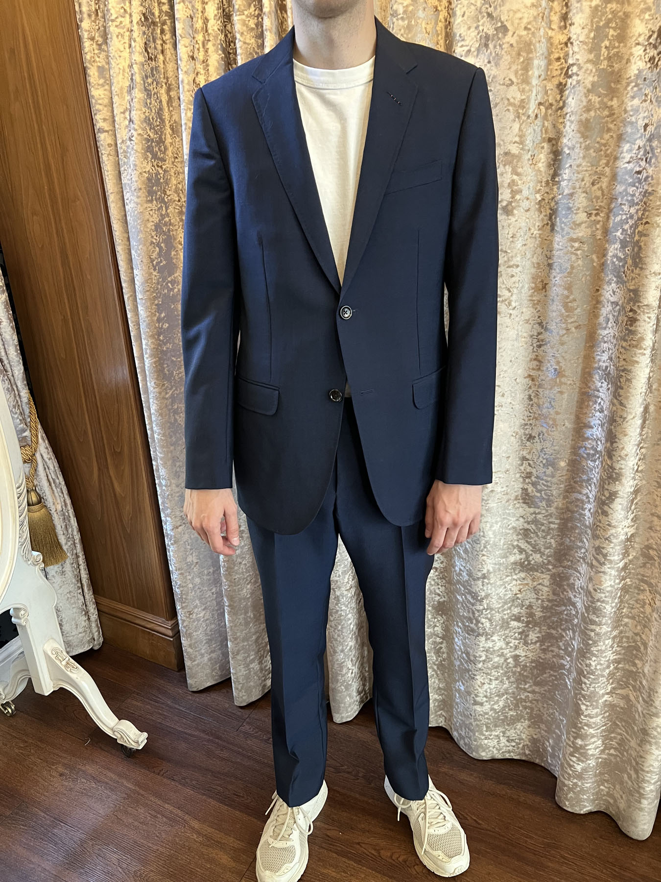Expert Suit Lining Replacements in London | AB Suit Alterations